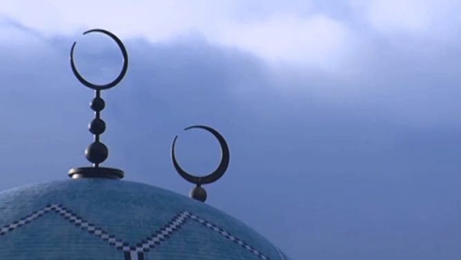 Mesquita: fé e símbolos do islão