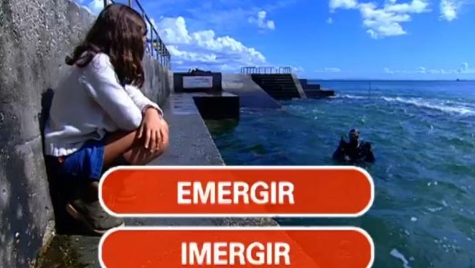 Como se escreve: tenhamos ou tênhamos?